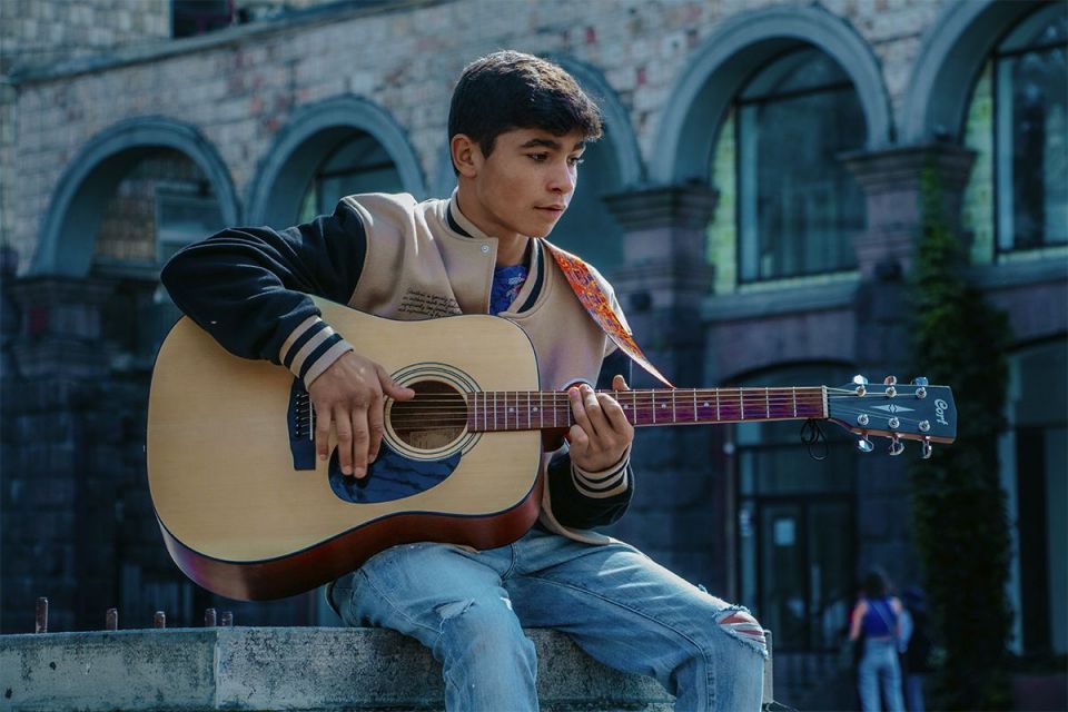 Нова різдвяна пісня тернопільського блогера Вови Цигана - 20 хвилин ...